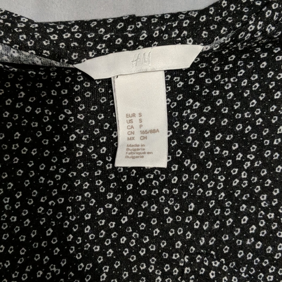 H&M | Tops | Black And White | Poshmark